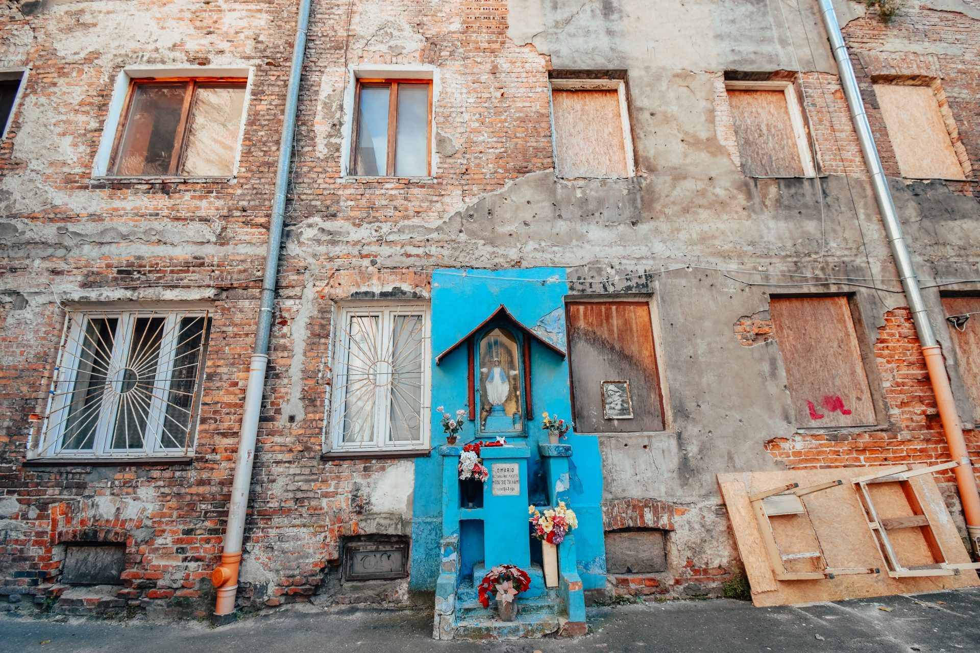 Praskie kapliczki i Maryjki - ukryty skarb Warszawy — Warsaw Wanderer
